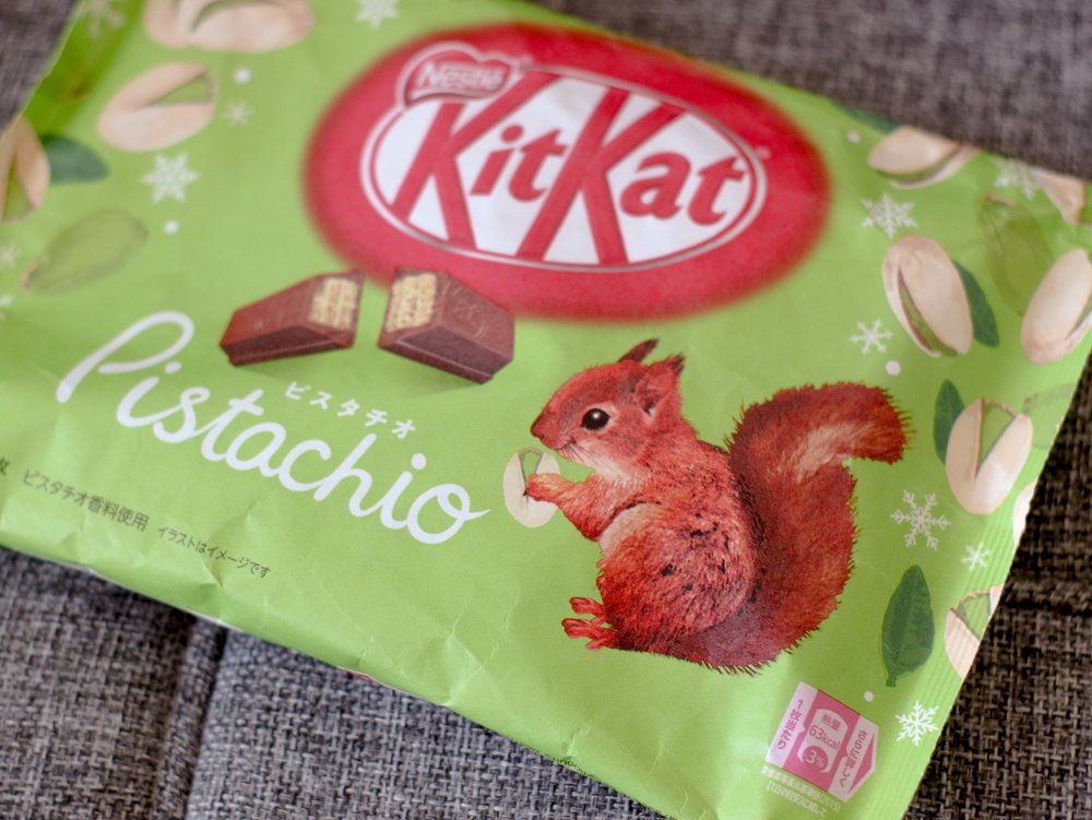 Trying Japanese Kit Kat キットカット Flavors - Tokyo Banana, Melon, Pistachio ...