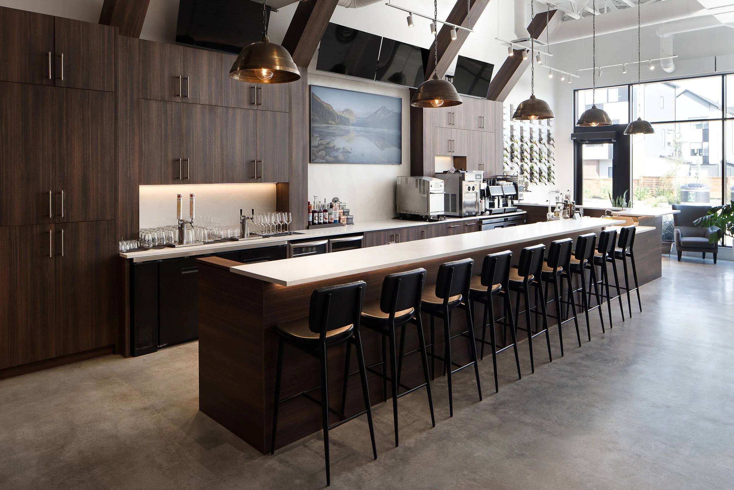 Commercial design projects — CR / CC