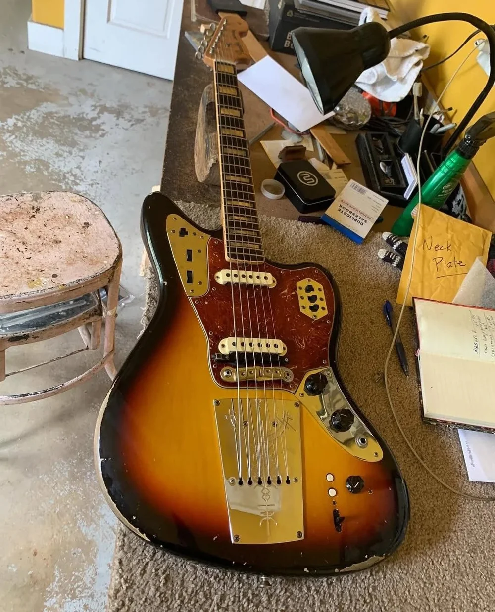 How to Get Mk.gee’s Guitar Sound: Baritone Tones, Pedals, and Lo-Fi ...