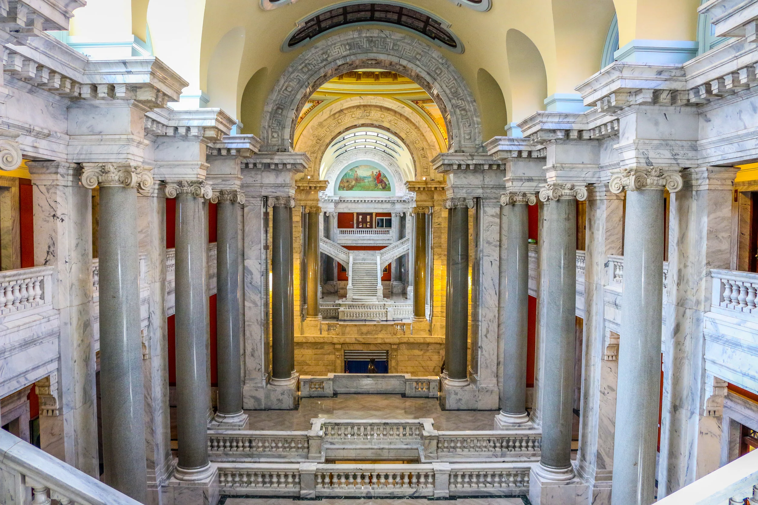 Kentucky State Capitol Building — Miles 2 Go