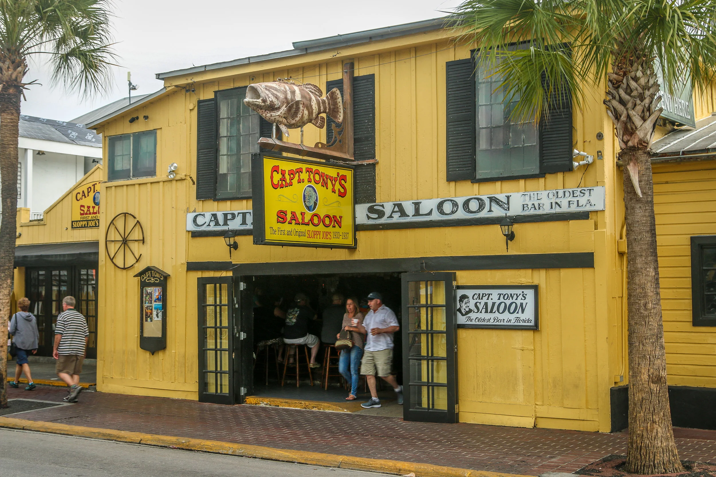 A Florida Keys Pub Crawl — Miles 2 Go