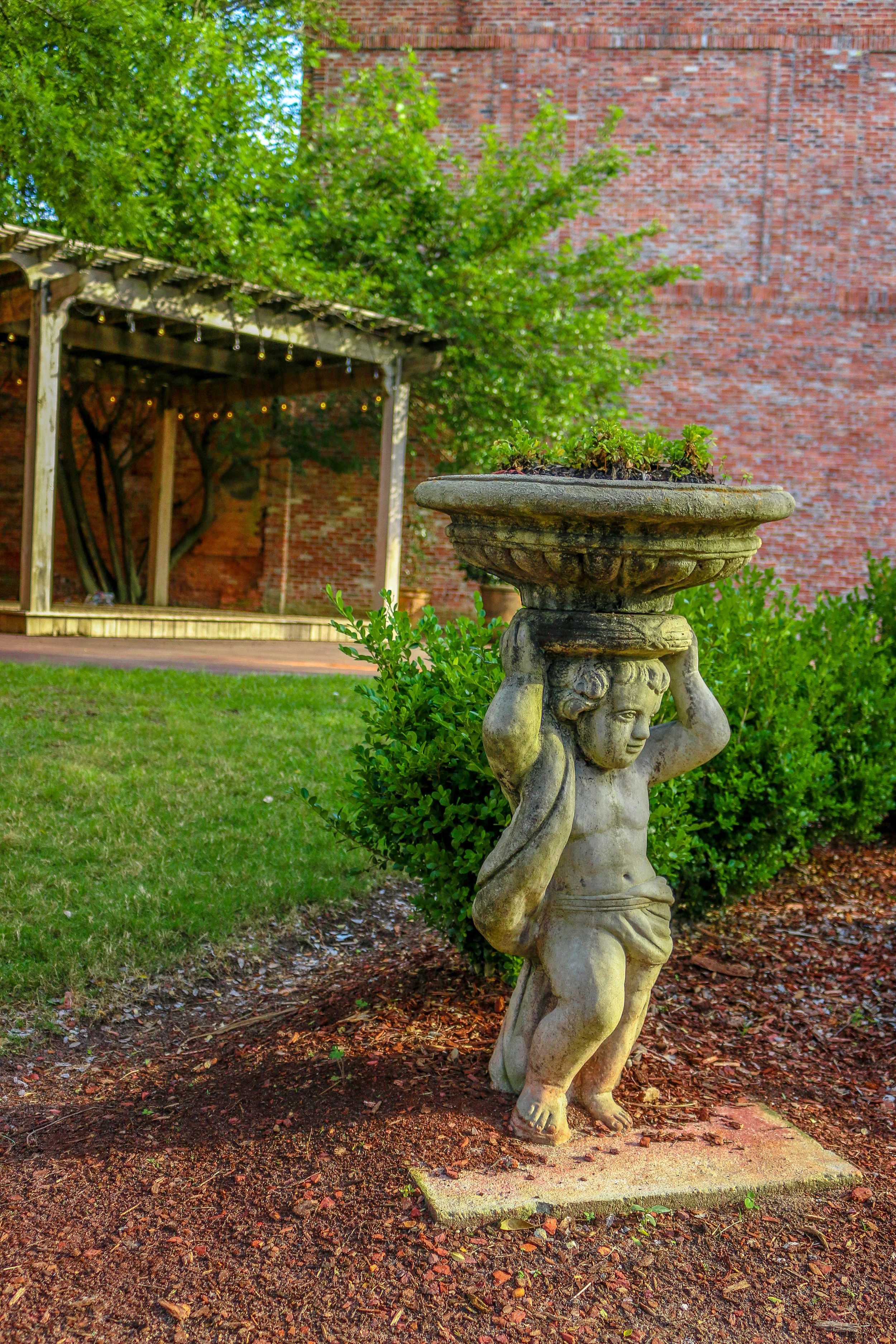 Snapshots: Dothan, Alabama - Murals and Magic in the Wiregrass — Miles 2 Go