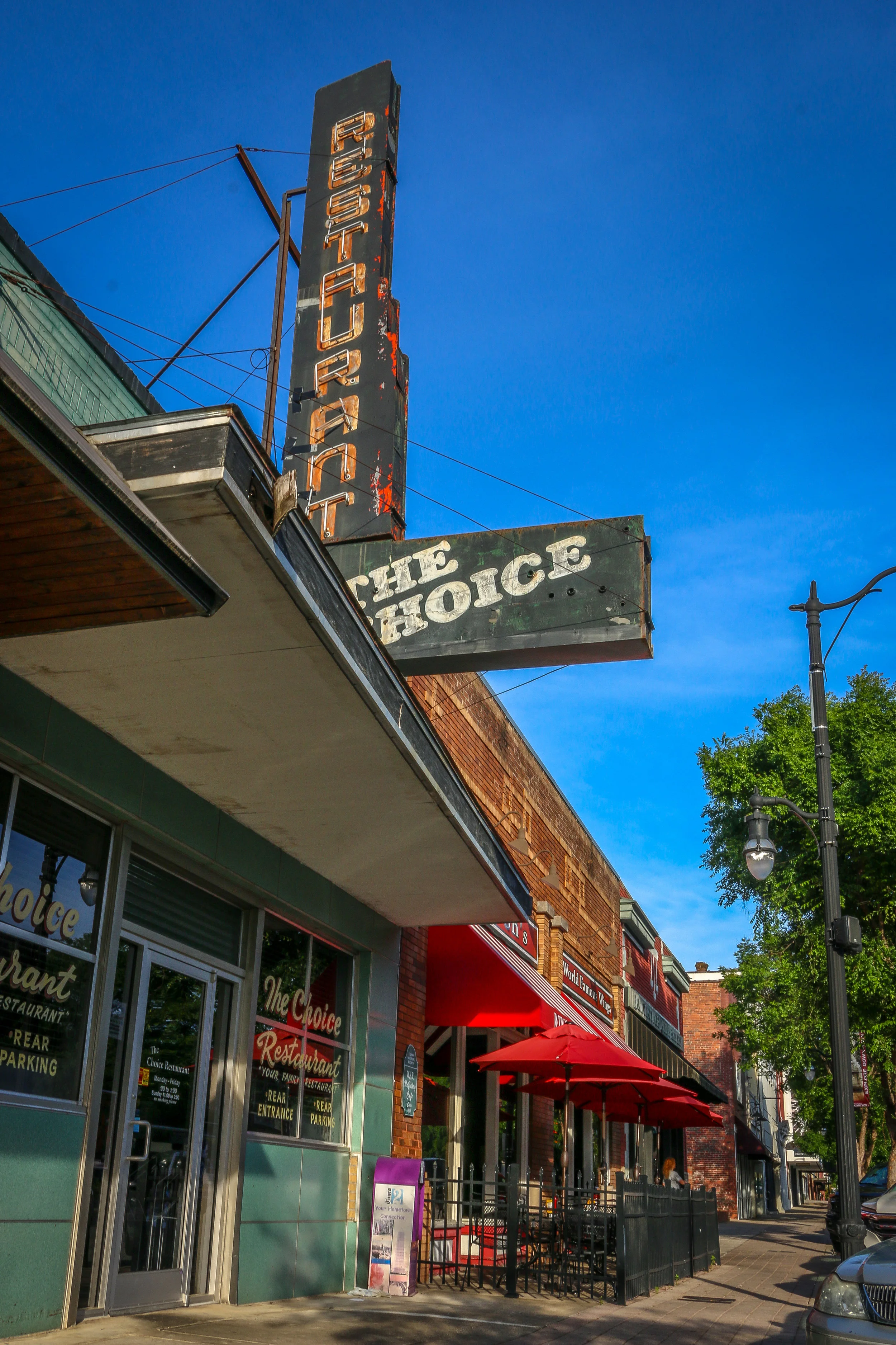 Snapshots: Gadsden, Alabama's City of Champions — Miles 2 Go