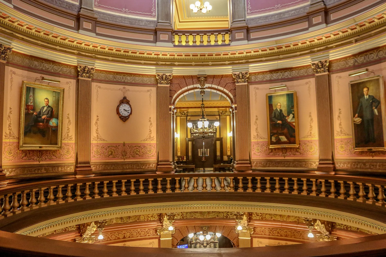 Snapshots: Michigan's State Capitol — Miles 2 Go
