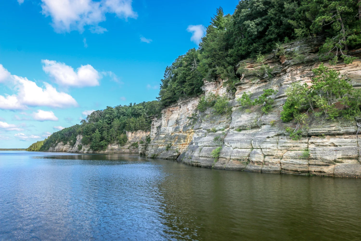 Snapshots: The Wisconsin Dells — Miles 2 Go
