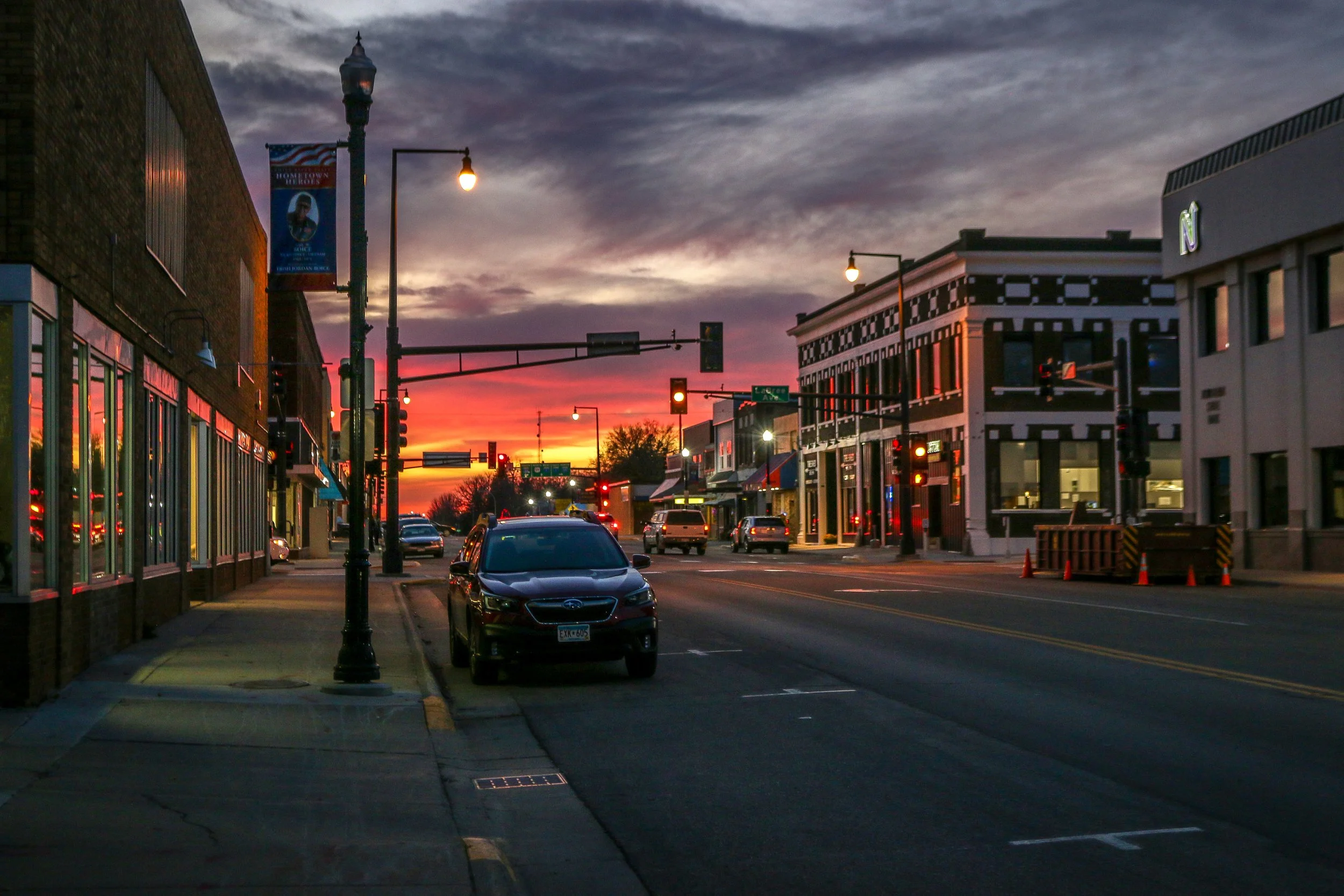 Snapshots Dusk Settling On Thief River Falls Miles 2 Go
