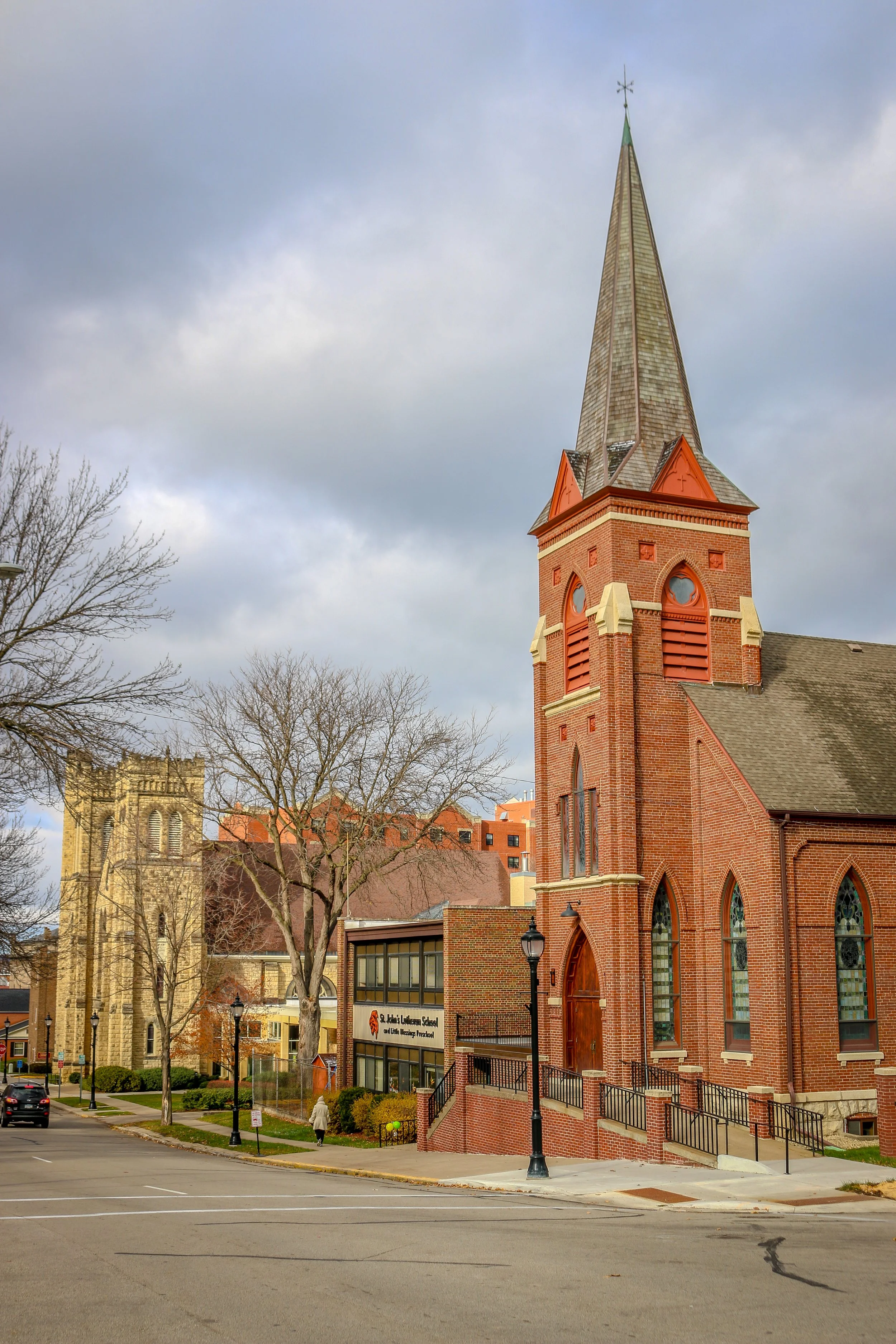 Snapshots: An Autumn Day in Red Wing, Minnesota — Miles 2 Go