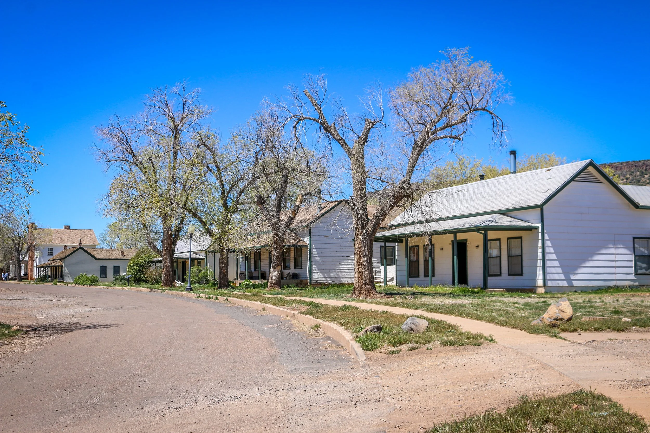 Snapshots: Fort Apache — Miles 2 Go