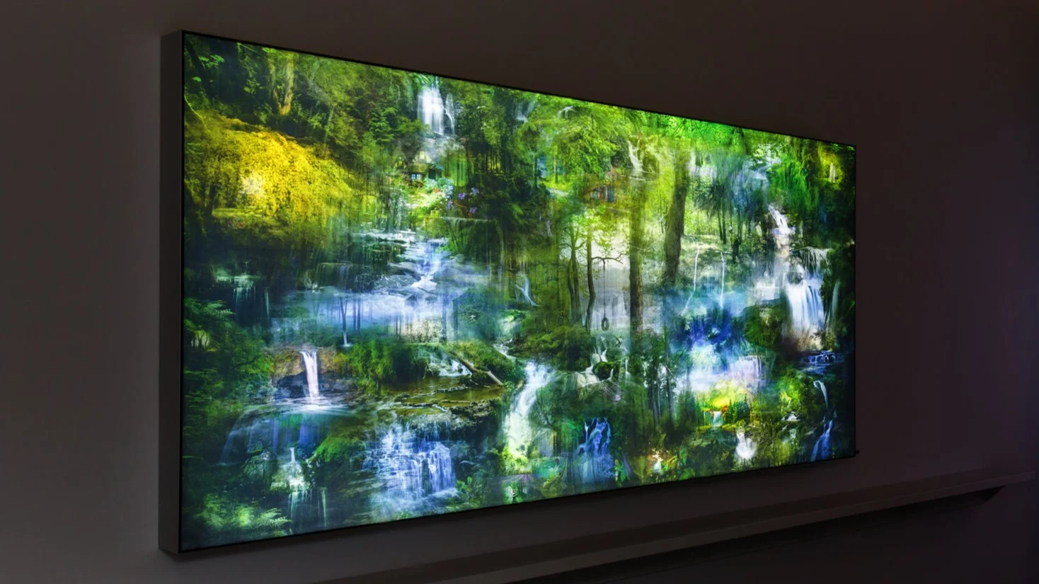 MAJA PETRIC Immersive Installation Art and Dynamic Light Sculptures