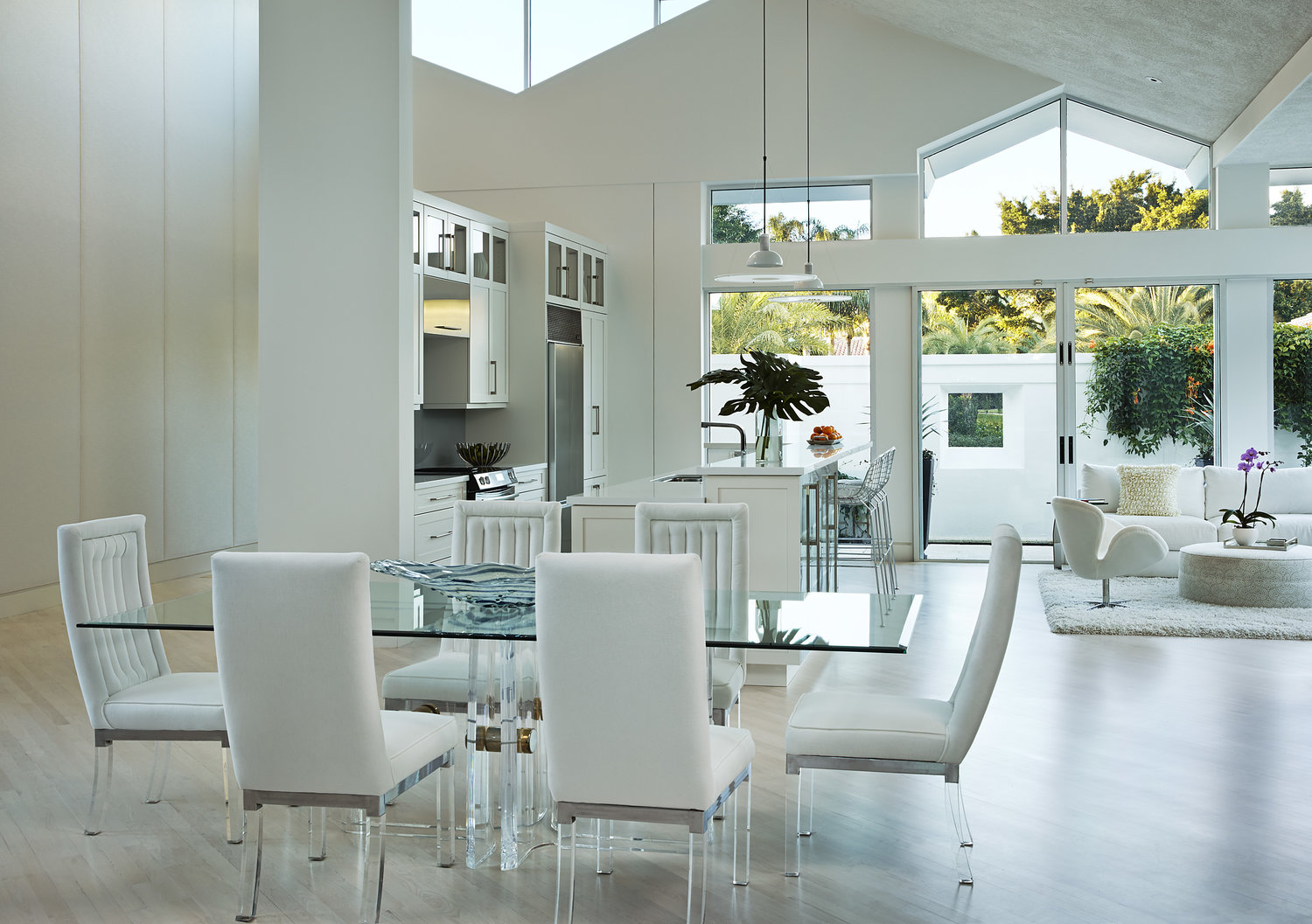Beach Pretty House Tours-A Stunning All White House in Florida
