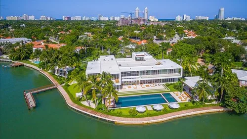 Glamorous Oceanfront Beach House in Miami