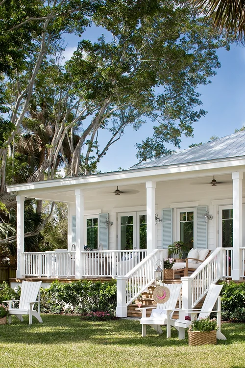 House Tour-The Prettiest Florida Cottage Overlooking the Inter-Coastal ...