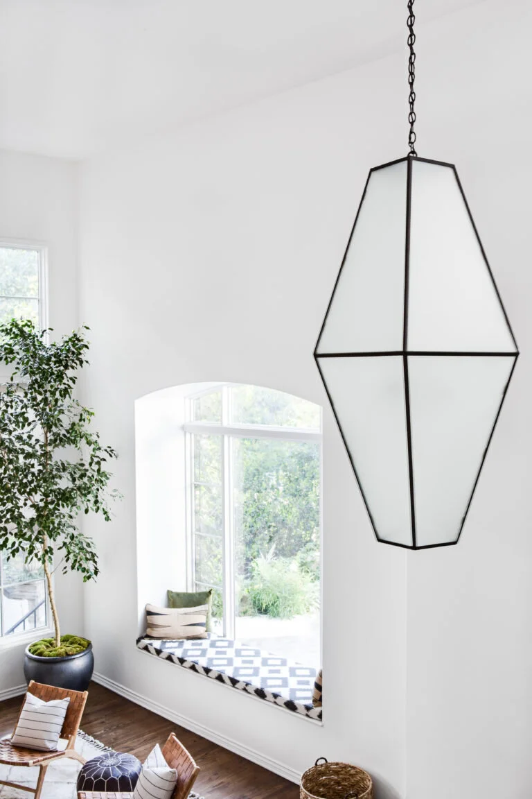 House Tour of A Effortlessly Cool California Home