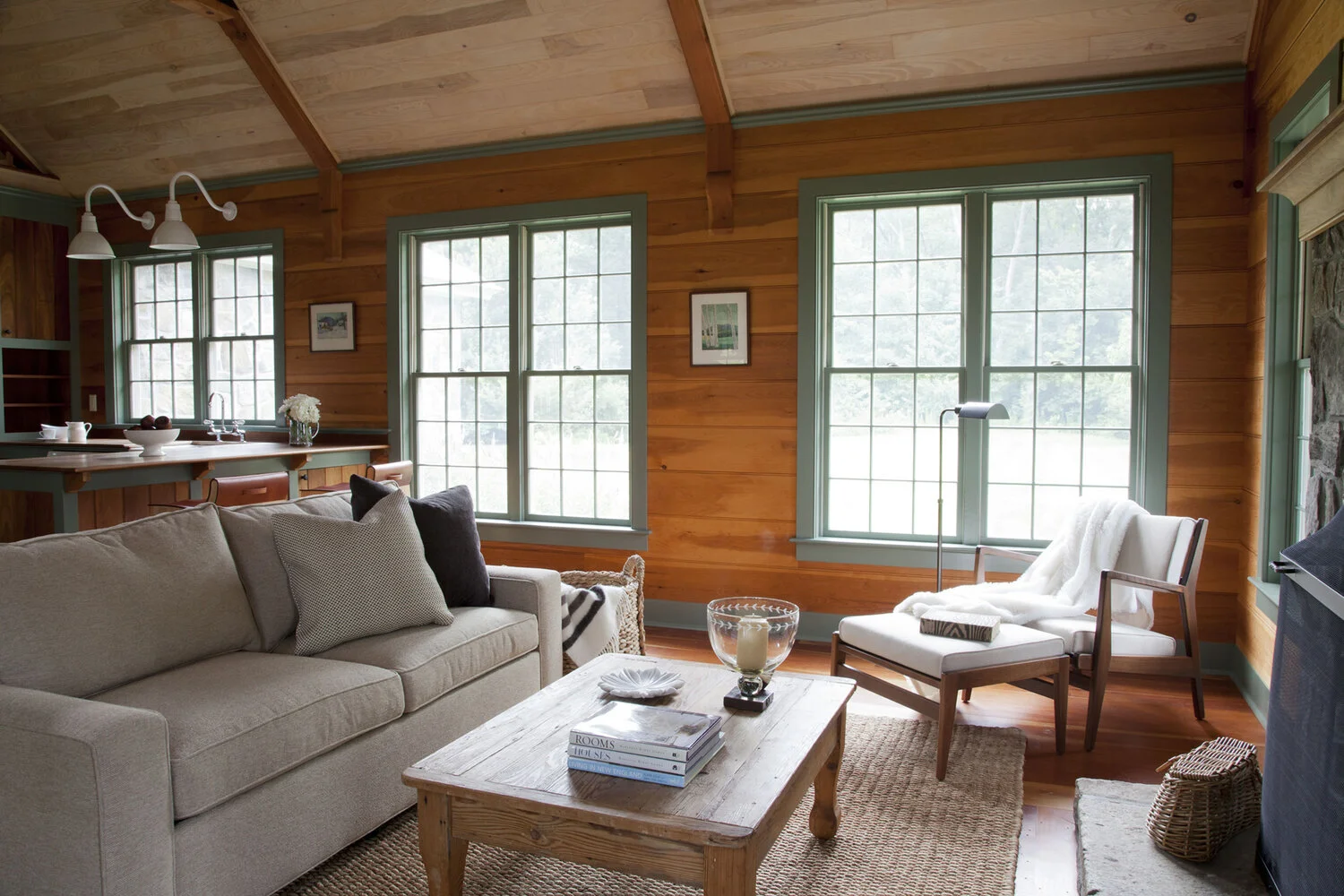 House Tour-A Simply Pretty Home