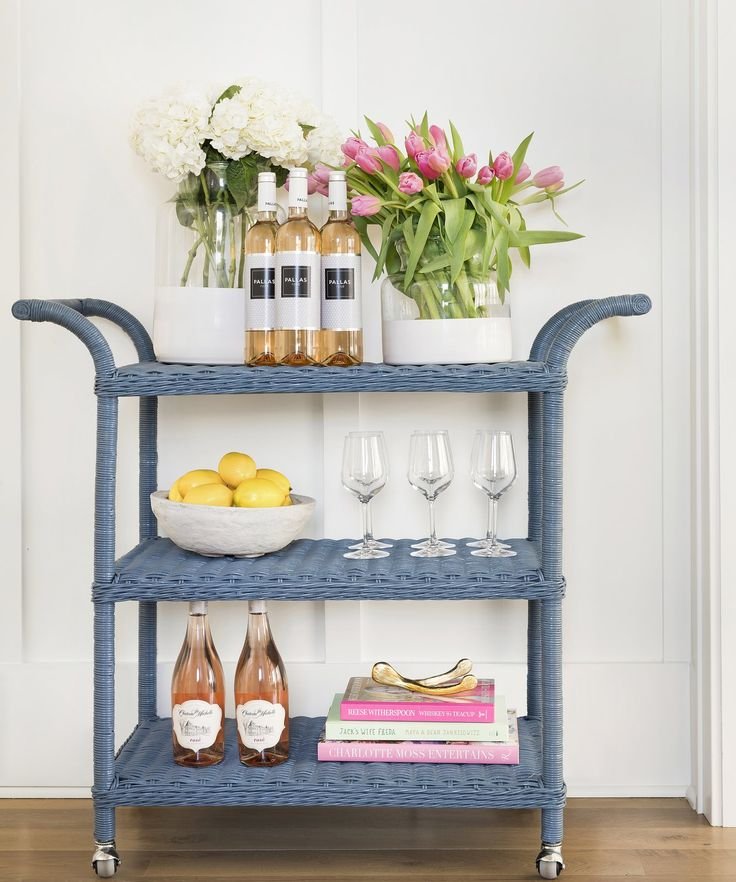 How to Design a Beautiful Summer Bar Cart