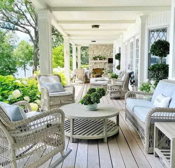 10 Coastal Patio Ideas
