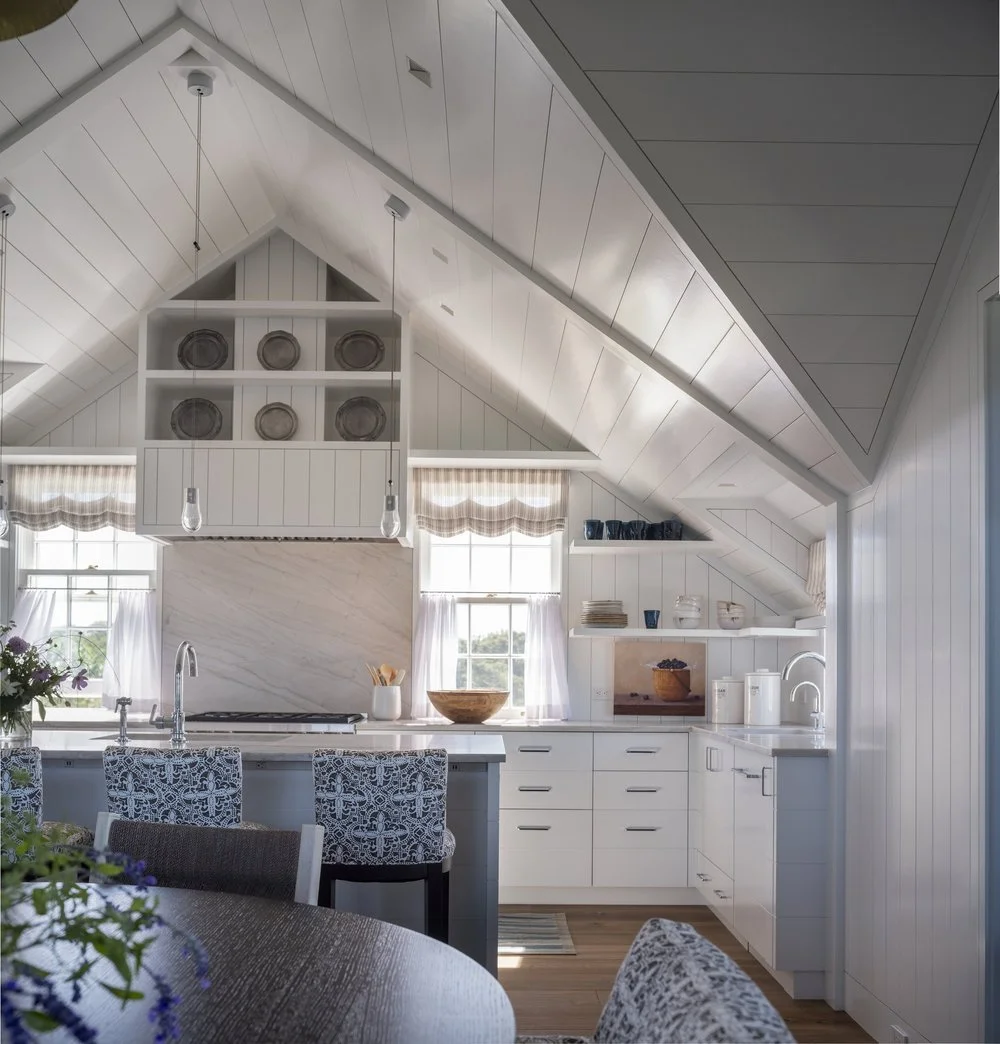 House Tour-A Traditional Nantucket Estate with a Beautiful Setting