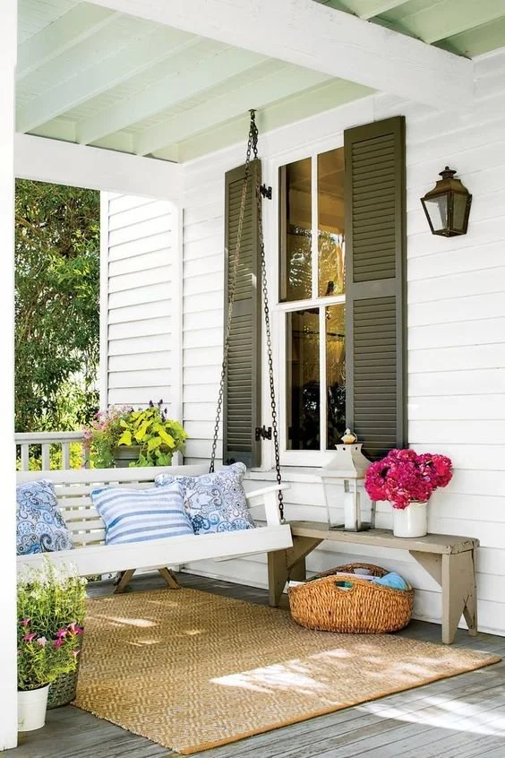 10 Front Porch Swing Ideas