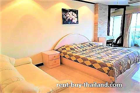 Pattaya studio apartment rent or for sale in Thailand