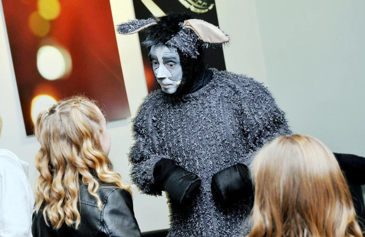 BATS cast of Shrek meet special guests at charity show — BATS ...