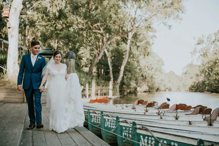WEDDINGS — FAIRFIELD PARK BOATHOUSE