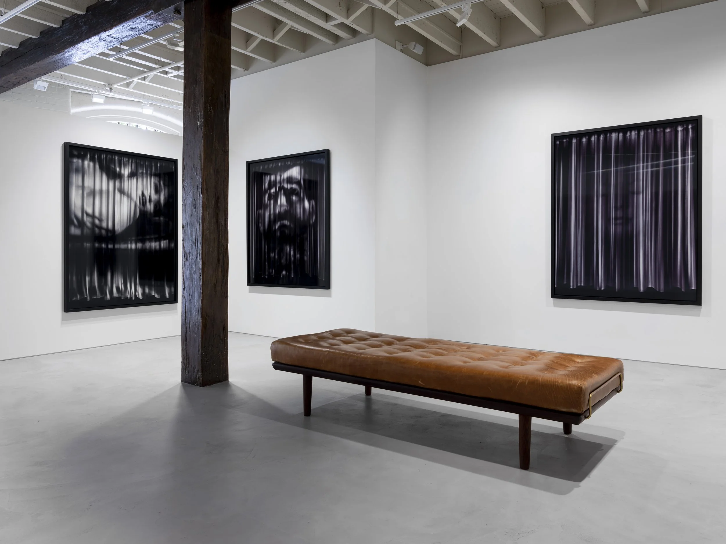 Nothing to see here | Robyn Stacey — Jan Manton | Contemporary ...