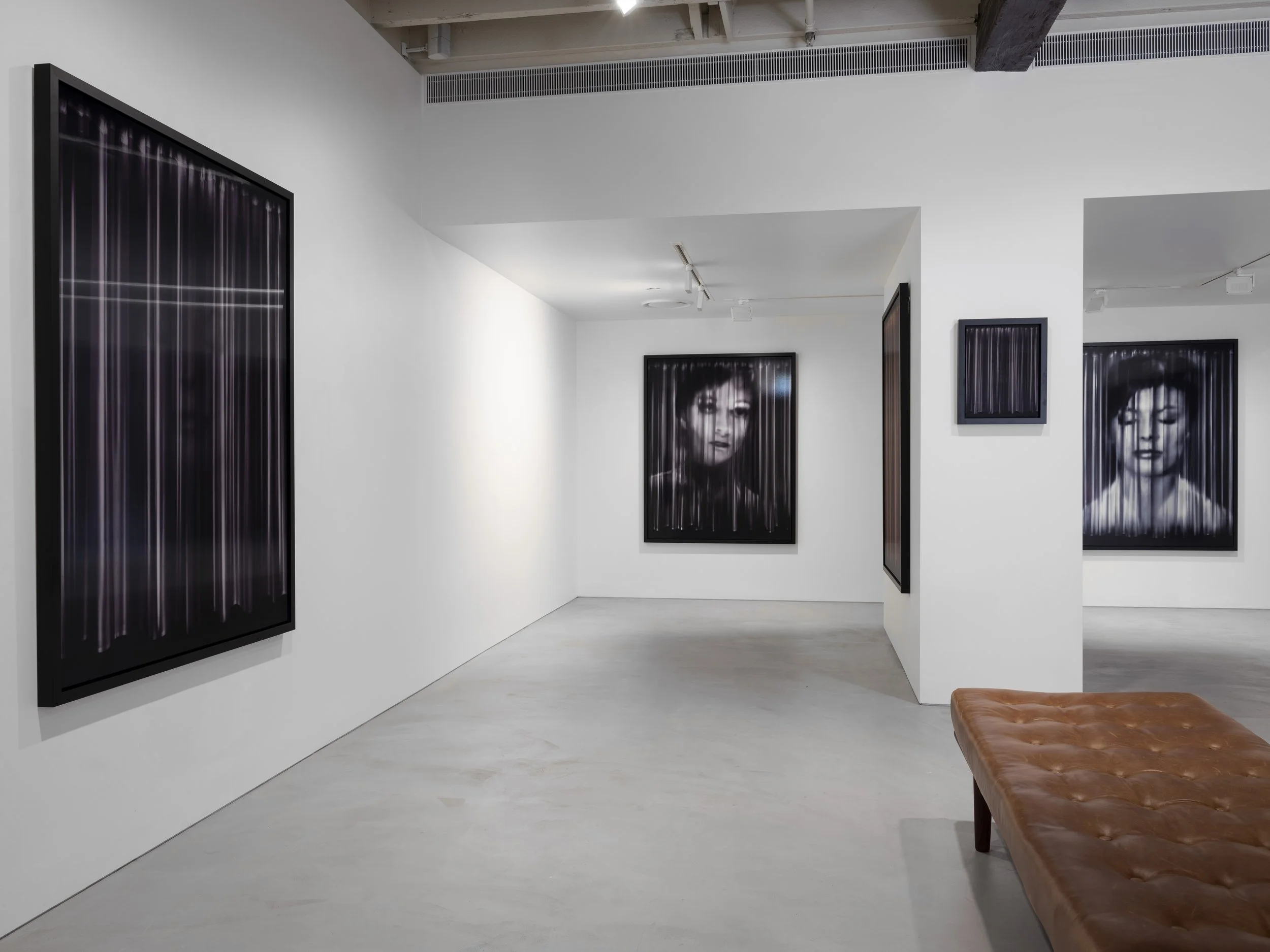 Nothing to see here | Robyn Stacey — Jan Manton | Contemporary ...