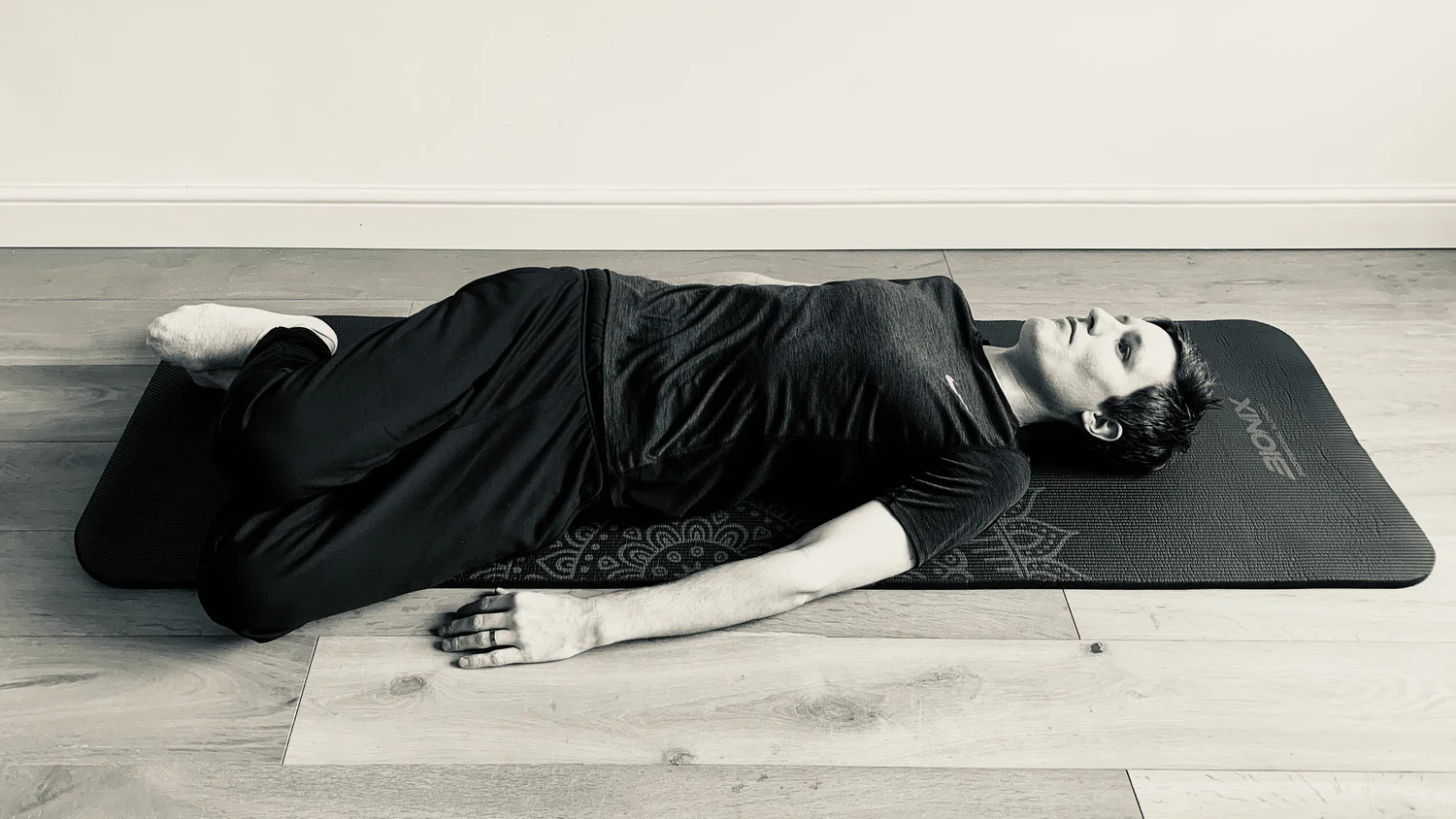 3 Physiotherapy Stretches For Sciatica - Pictures Included