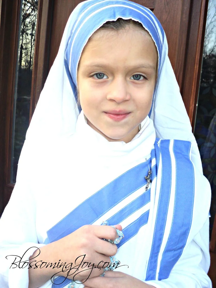 Mother Teresa of Calcutta DIY All Saints' Day Costume — Melody Lyons