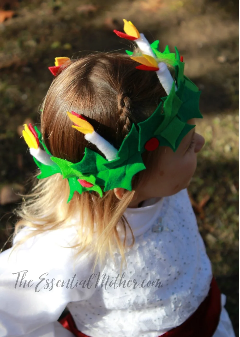 DIY Saint Lucia Crown and Costume (Beginner and Intermediate Tutorials ...