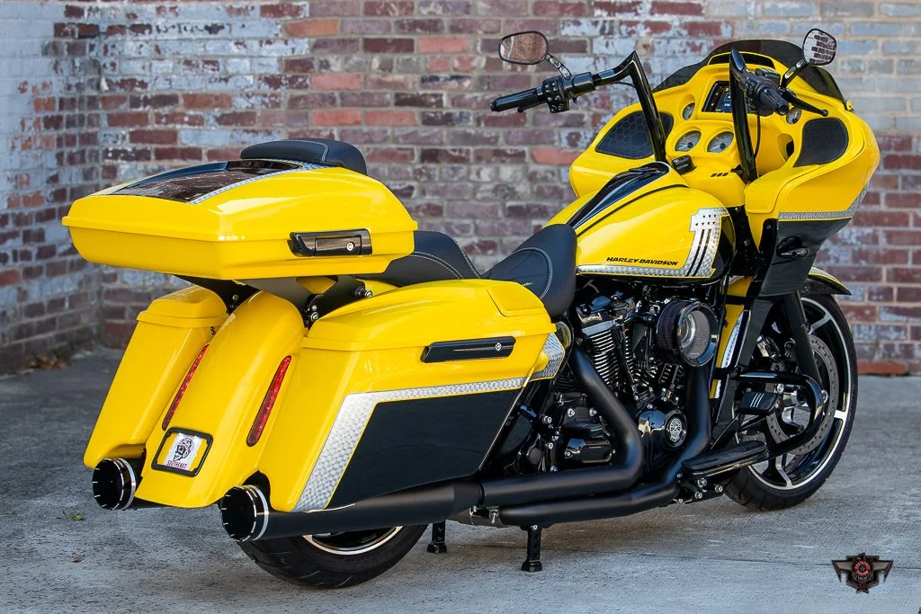 2023 HARLEY-DAVIDSON ROAD GLIDE CUSTOM HOTROD BAGGER - "YELLOW JACKET ...