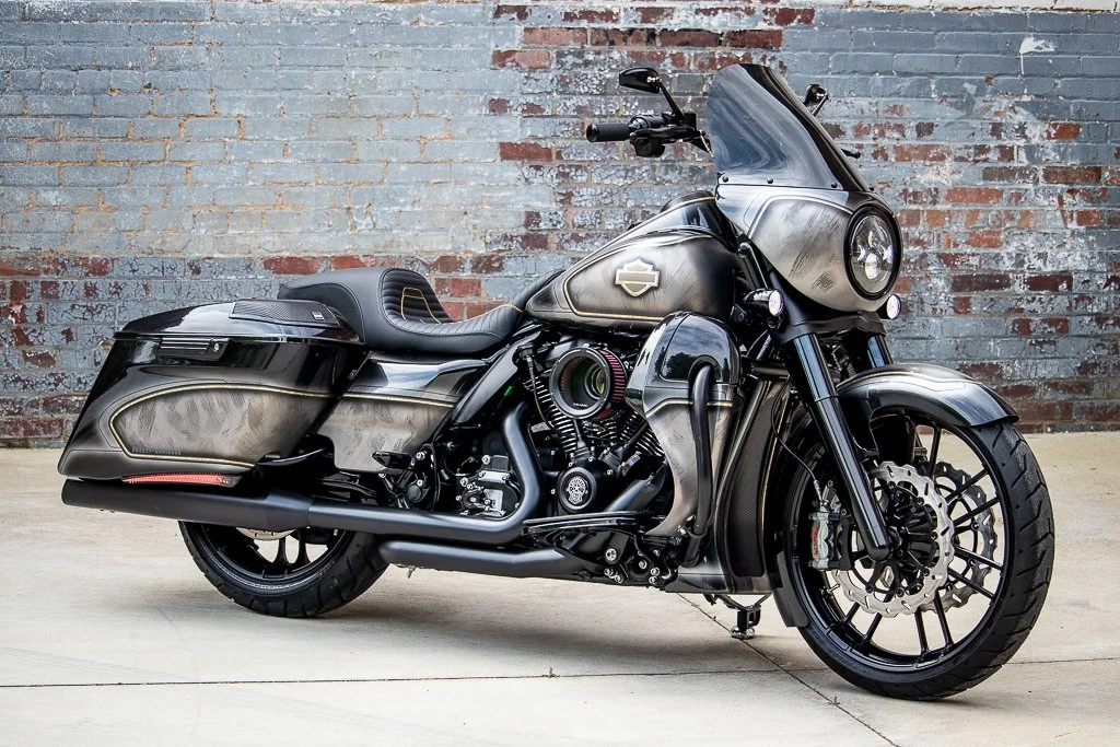 Harley V Rod Bagger Customs