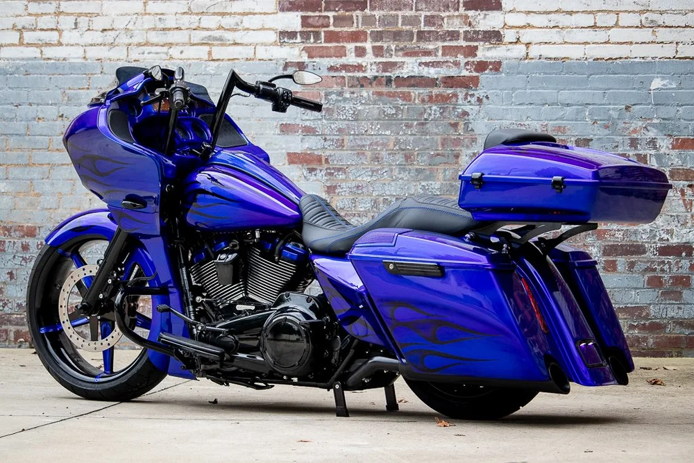 MR. DASILVA'S CLEAN ROAD GLIDE CUSTOM HOT ROD BAGGER - "AFTER BURNER ...