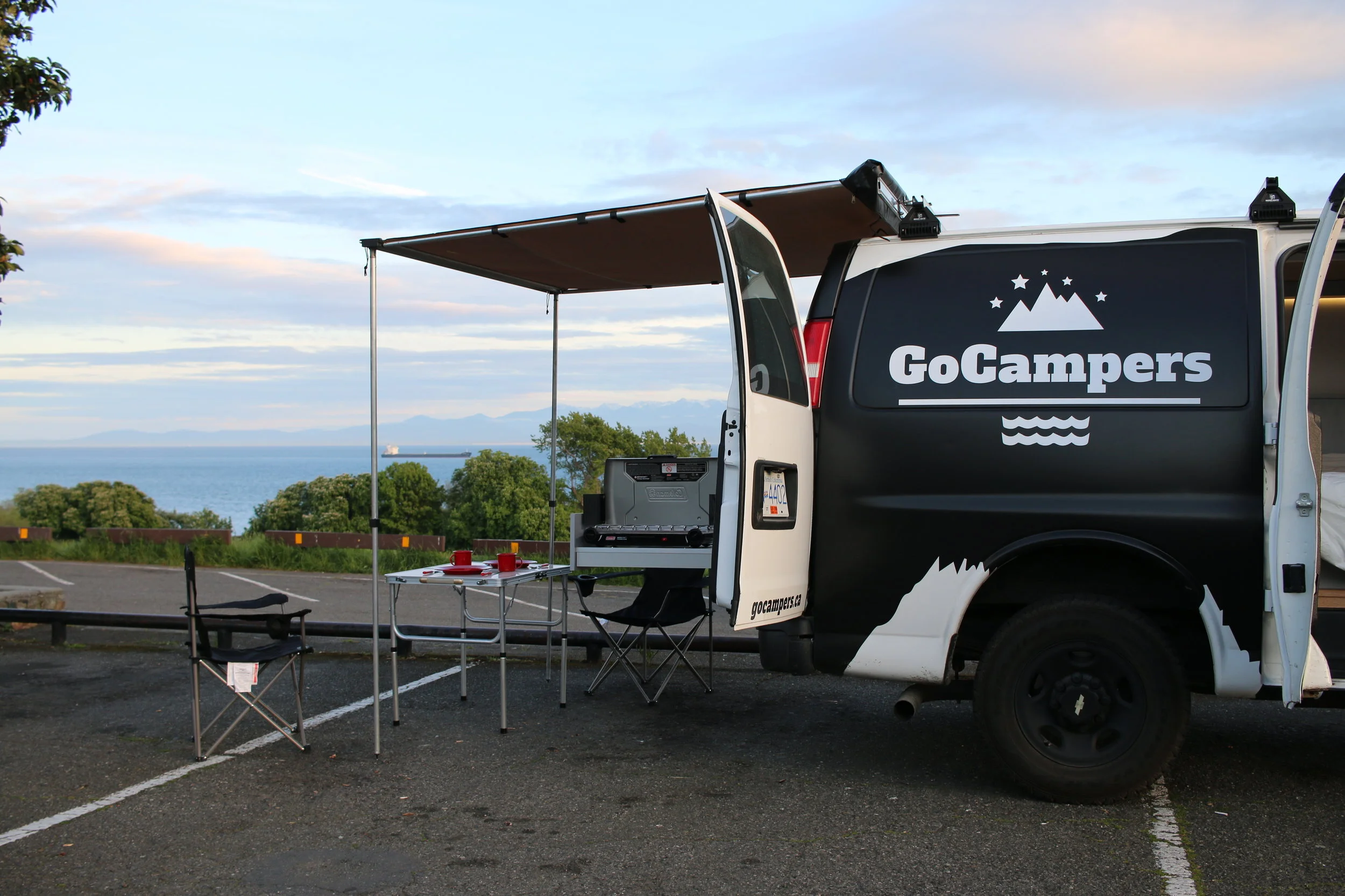 GoCampers Canada Campervan Rentals: Handbuilt Campervans on Vancouver ...