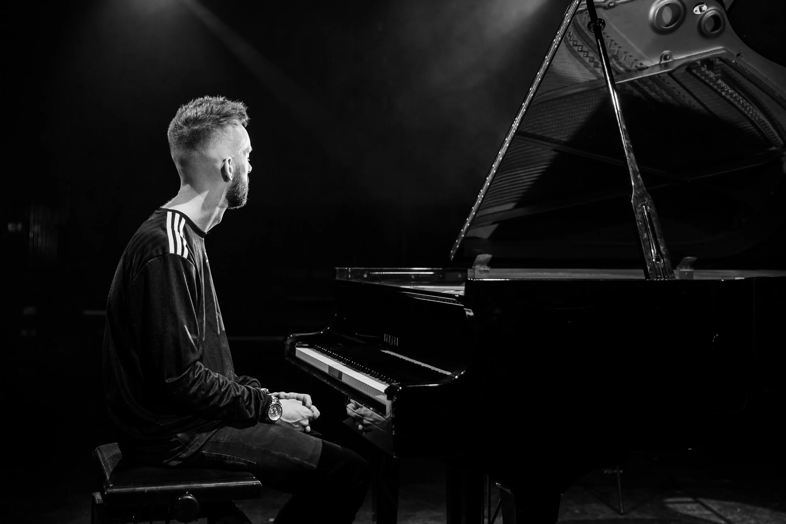GALLERY — Lewis Bolland Music