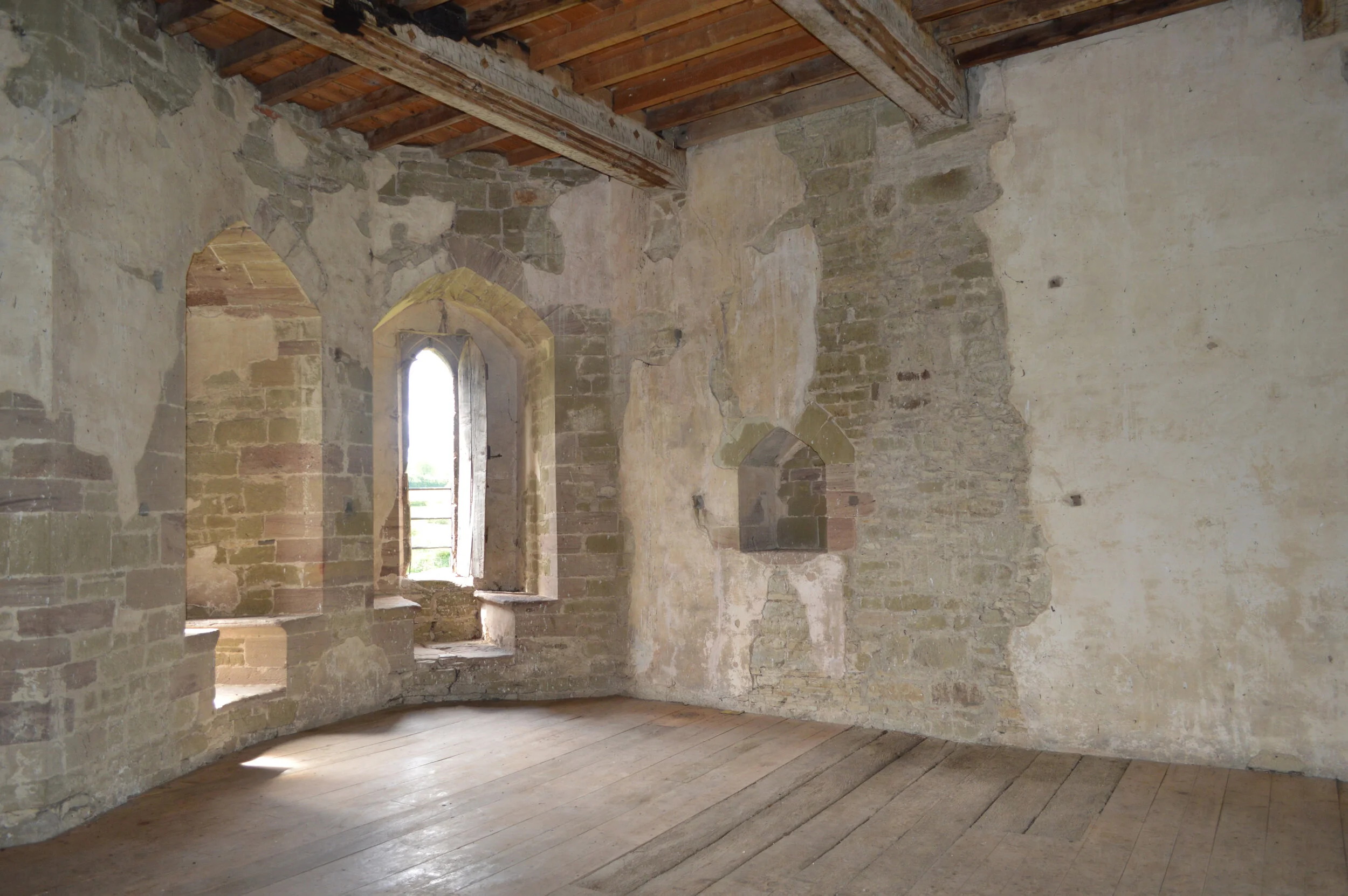 Written Confession: Glimpse of a Ghostly Officer at Stokesay Castle ...