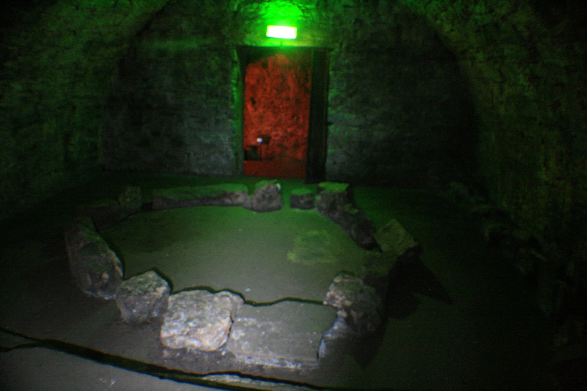 Written Confession: Ghost Touring 'The Vaults' in Edinburgh, Scotland ...