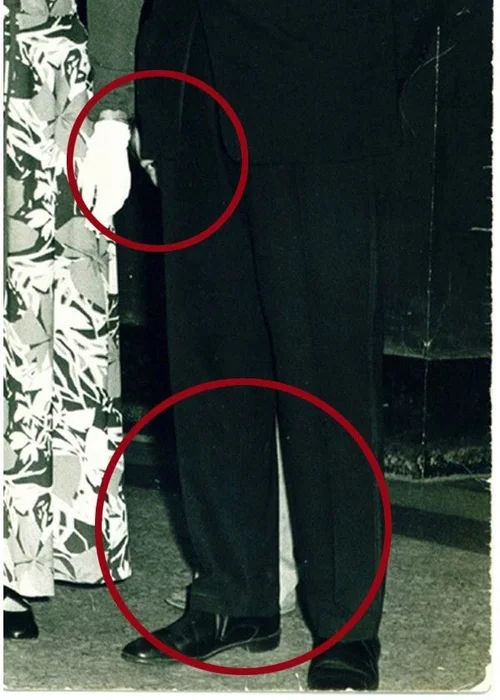 BLOG: 10 Photos of Unexpected Ghosts and Entities Taken at Family ...