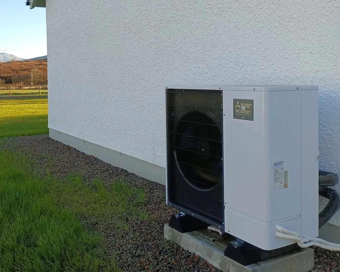 Why Heat Pumps Are Key to Tackling Climate Change in UK Homes