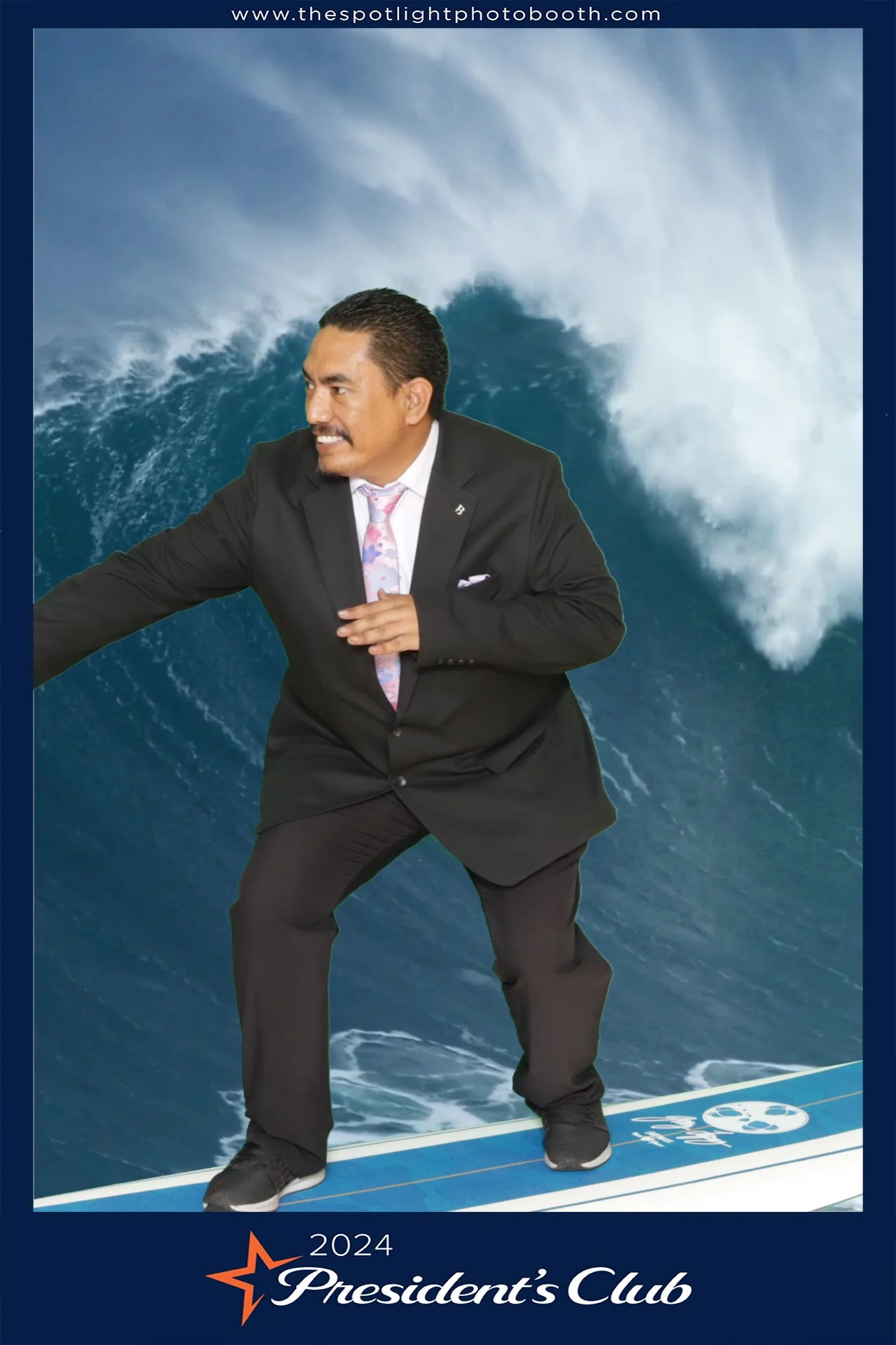 Modern Luxury Photobooth Rentals for Maui Hawaii | Spotlight Photobooth ...