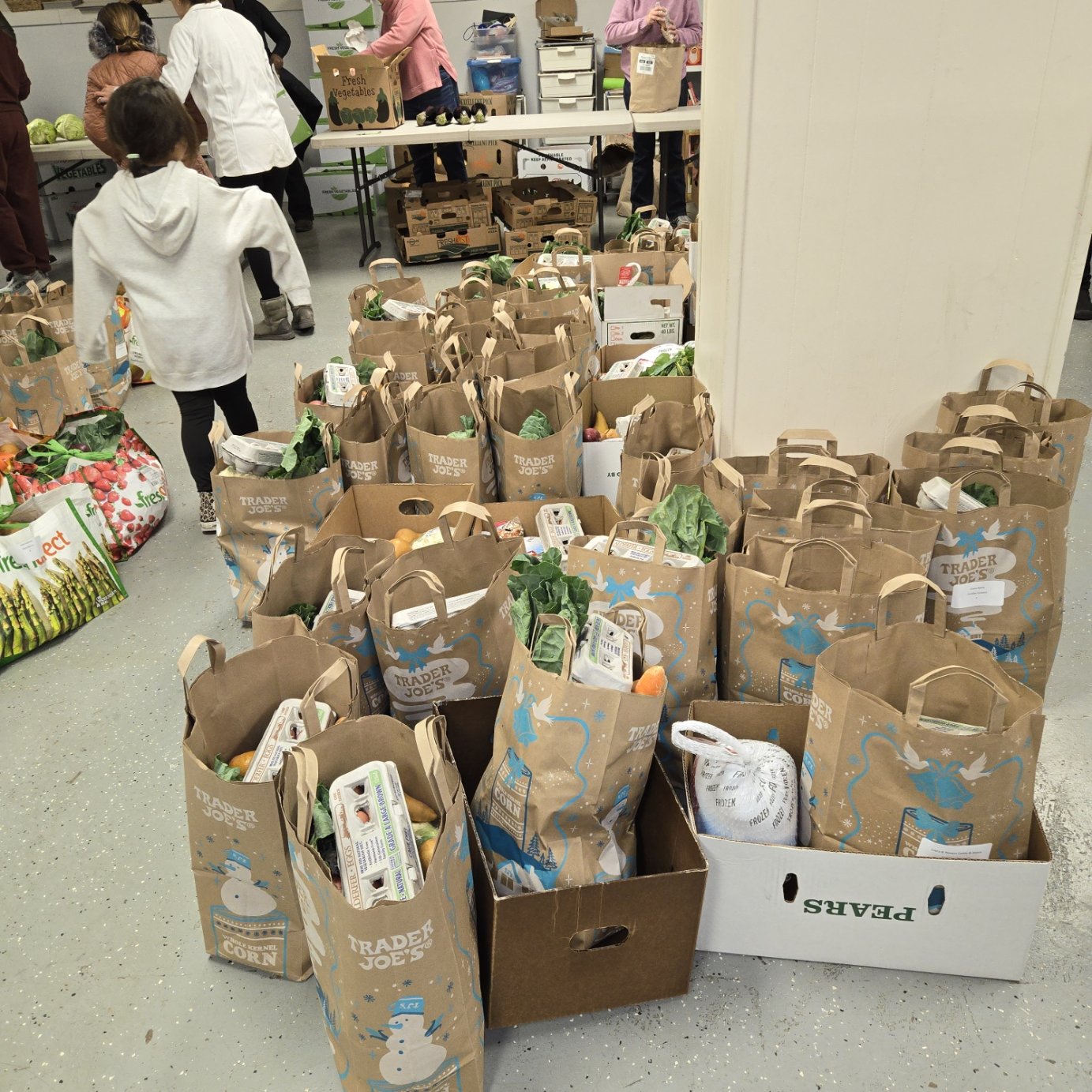 Holiday Baskets 2025 — Cedar Park Neighbors