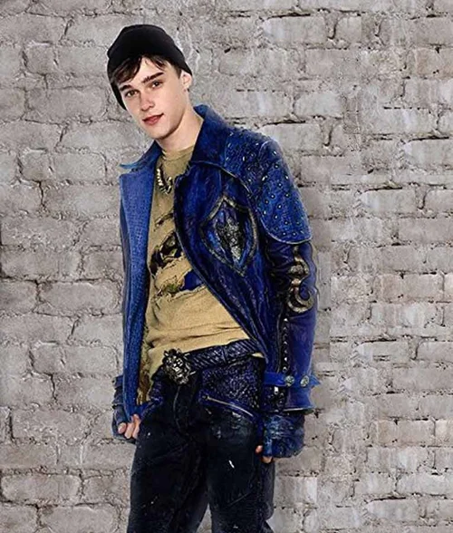 The Classic Disney Influences in the Costumes of "Descendants ...