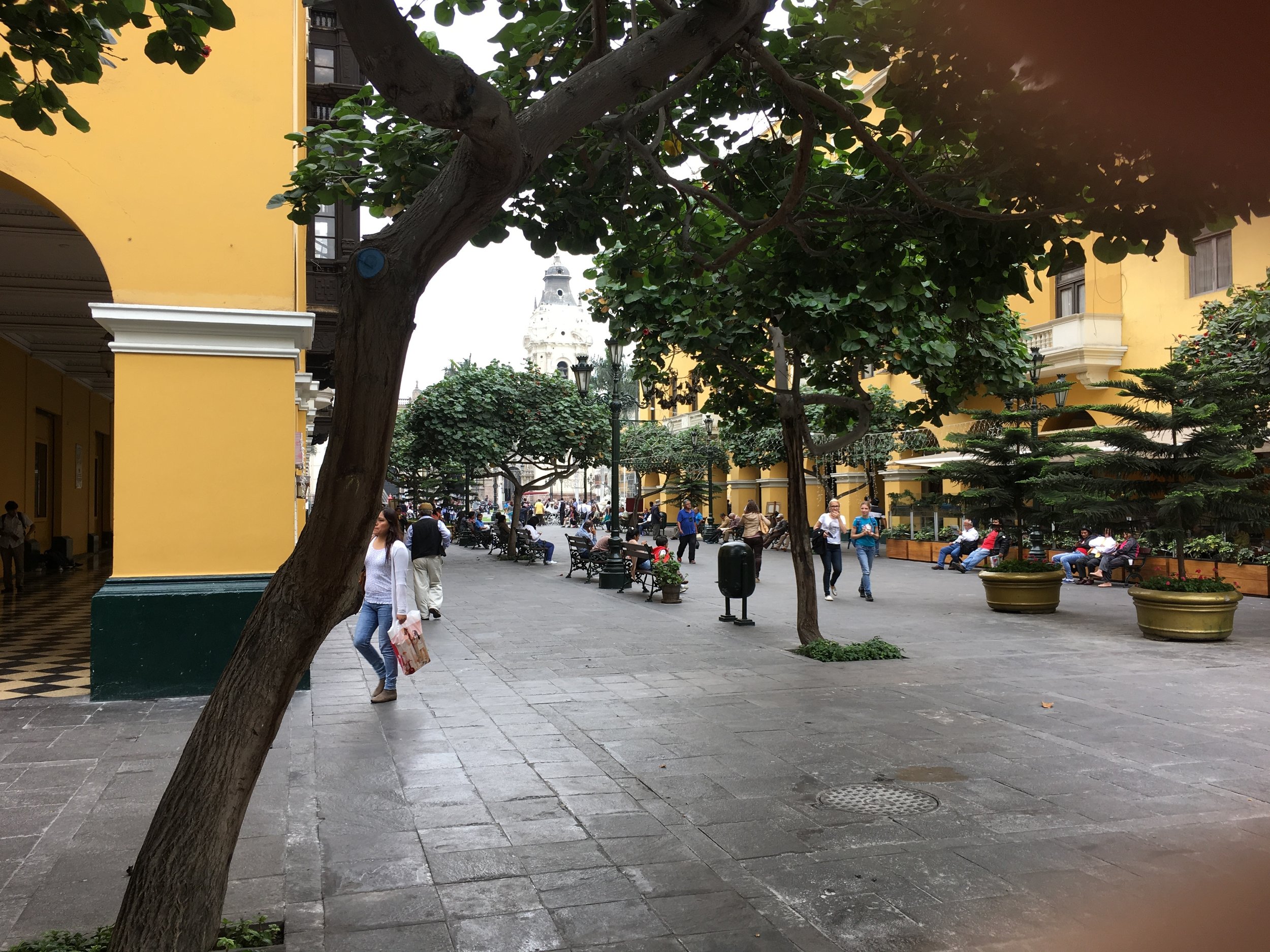 Central Lima — Strolling Earth