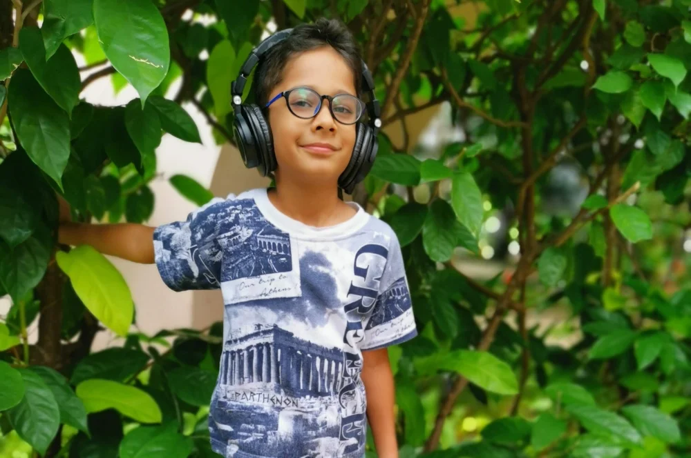 Meet the Reader (Kid Edition): It's Aarav! — KidsRead2Kids