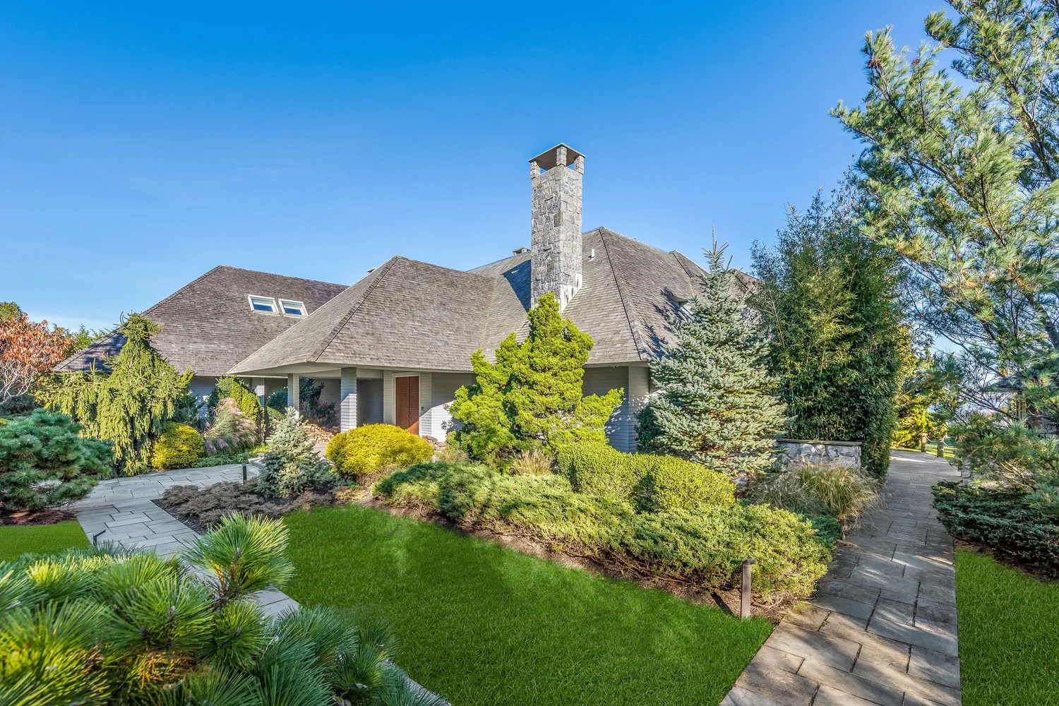 The Entenmann's Hamptons Home Is Now On The Market