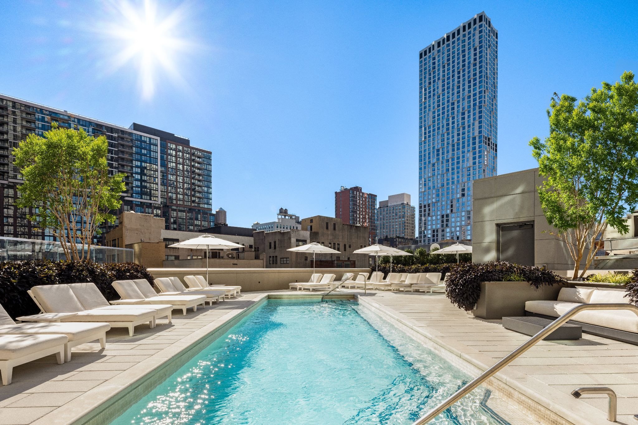 Where New Yorkers Can Pool Hop Without Leaving Home