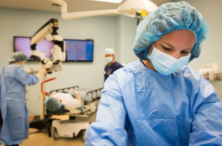 How Plastic Surgery: What You Need to Know Before Going Under the Knife