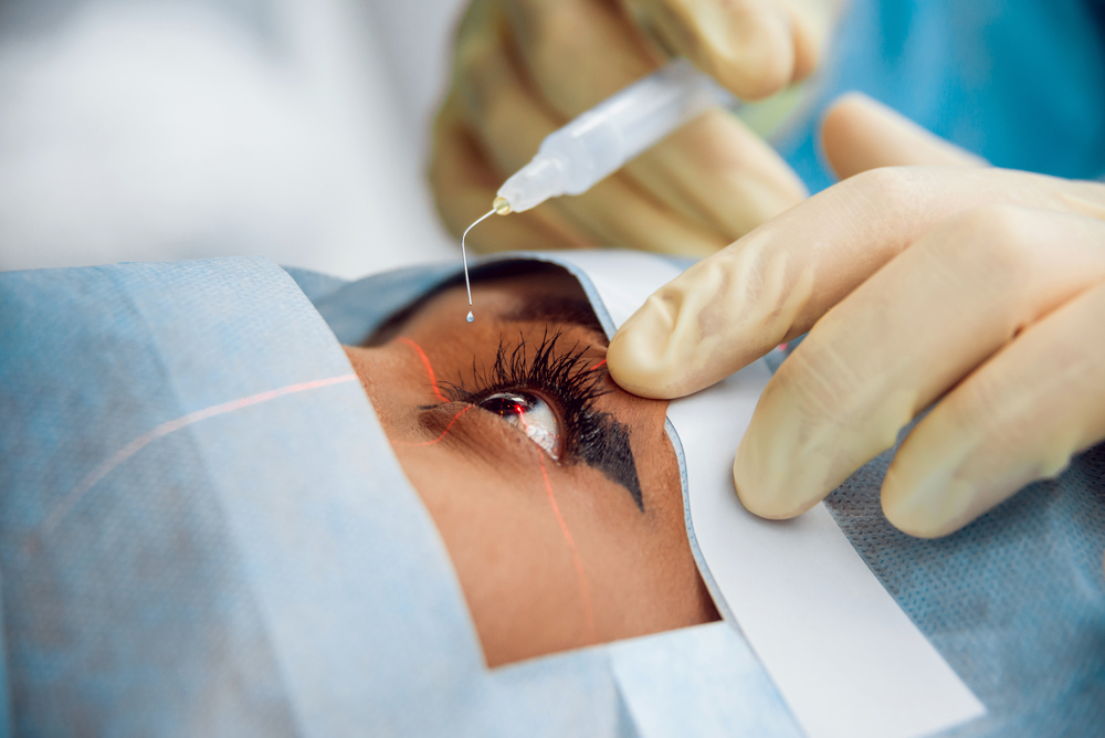 Vision Halos and Glare: What Is It, Causes, Symptoms, and Treatment