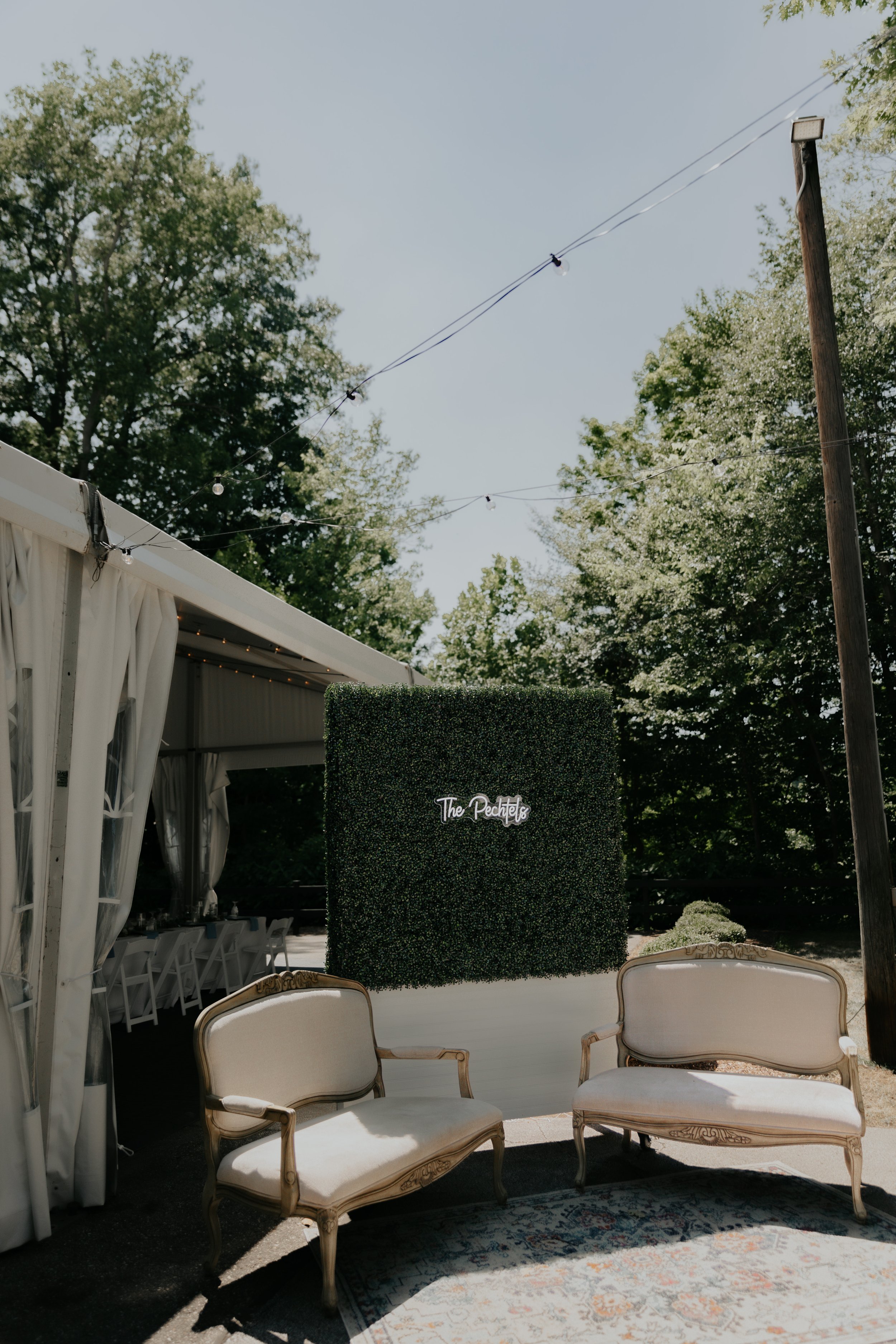 The Morris Estate — Boxwood Backdrop