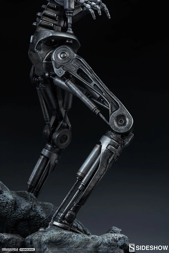 Sideshow Terminator Q Scale Maquette — Bigshot Toyworks